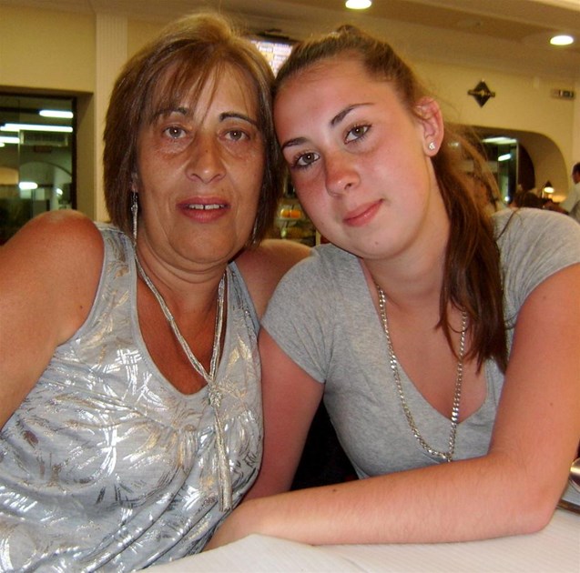 Rebecca Matos-West is fundraising for Cancer Research UK