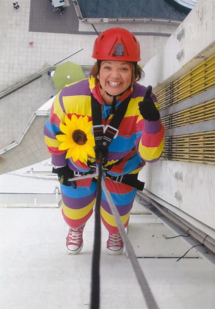vicky cooney is fundraising for Mountbatten Isle of Wight