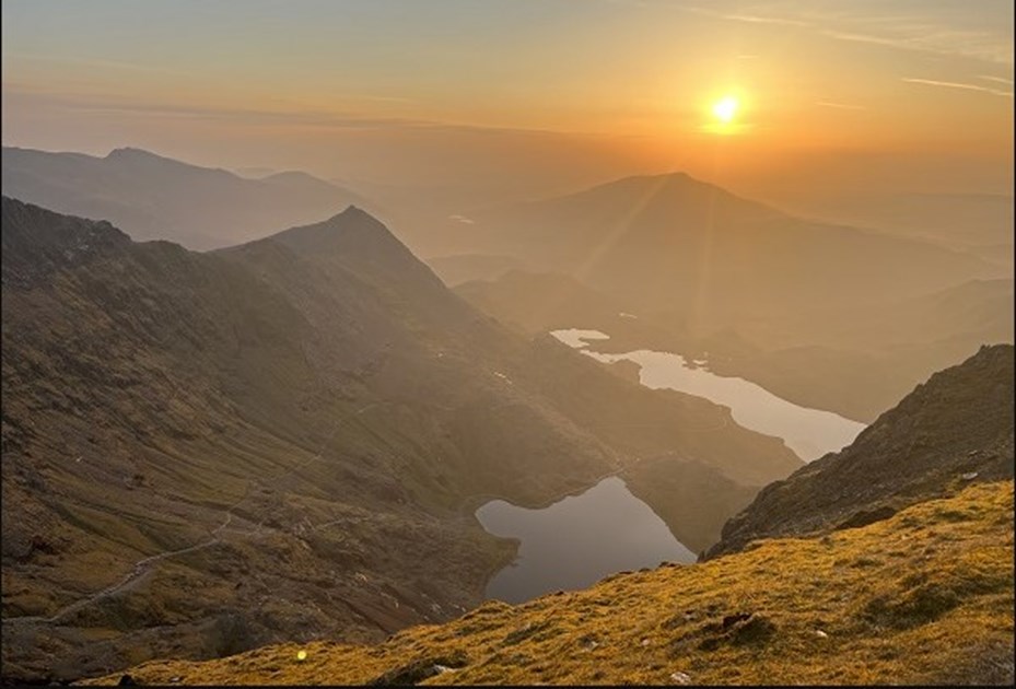 Snowdon Sunrise Trekkers Harts and Kat is fundraising for Shooting Star ...