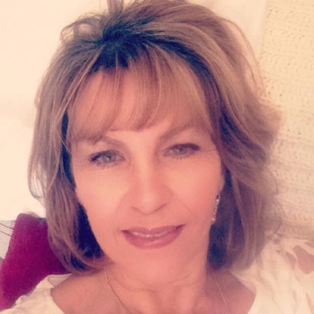 Christine Coombs is fundraising for Cancer Research UK