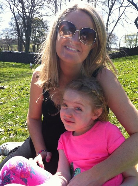 Lee-Anne Chalmers is fundraising for Cancer Research UK