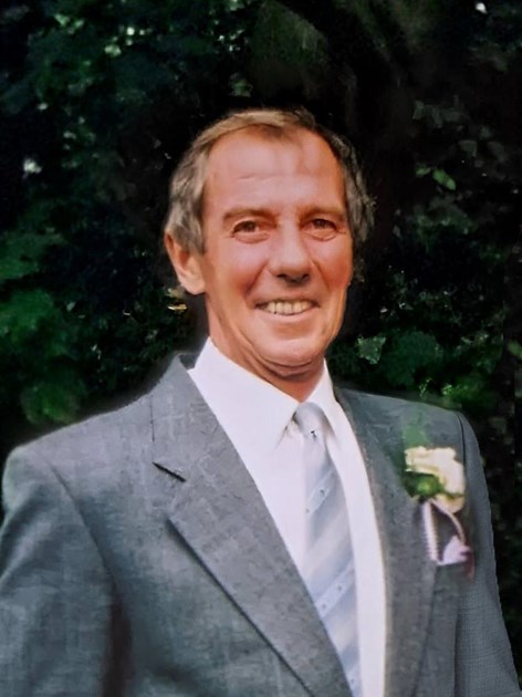 Malcolm, Louise, and Racheal Stapleton is fundraising for Legs4Africa