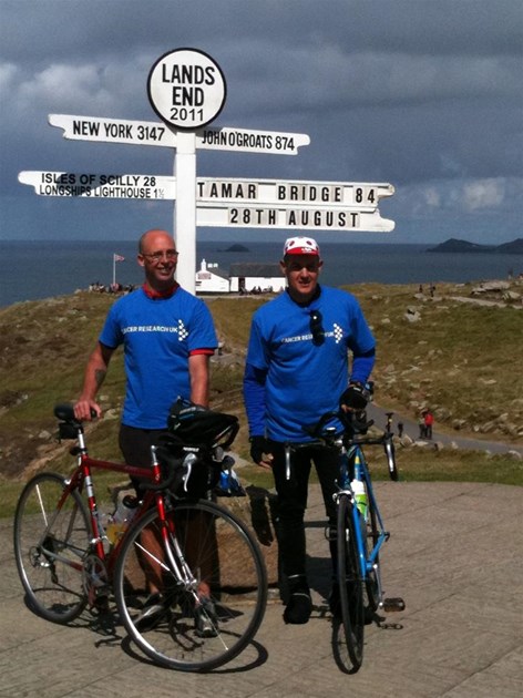 chris crabb is fundraising for Cancer Research UK