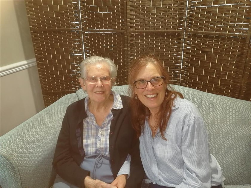 Ruth Everett is fundraising for Alzheimer's Society