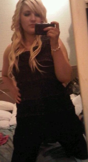 Chloe Sanders is fundraising for Cancer Research UK