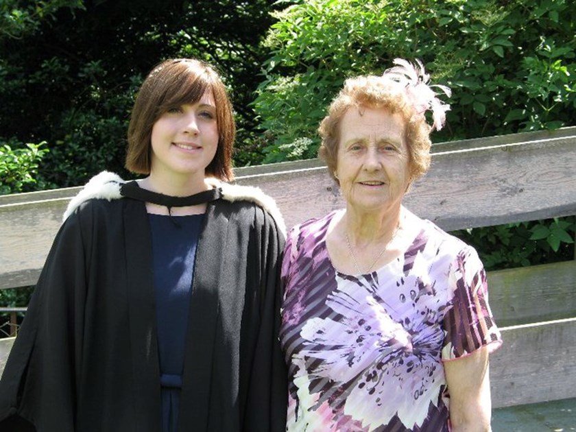 Andréa Hanna is fundraising for Alzheimer's Society