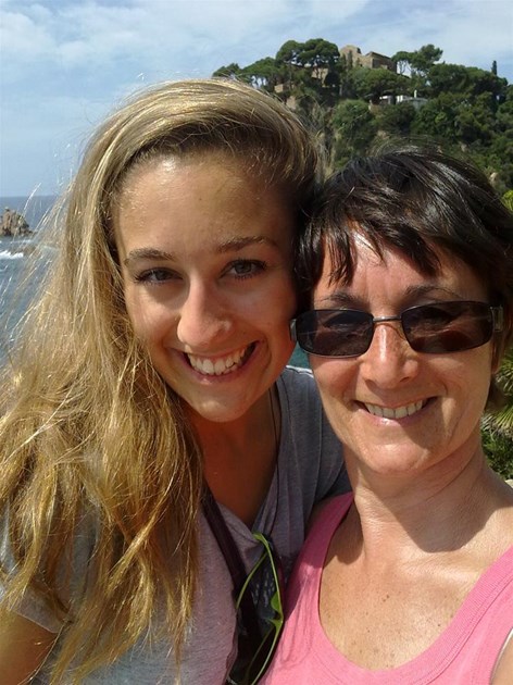 Nessa Rutherford is fundraising for Cancer Research UK