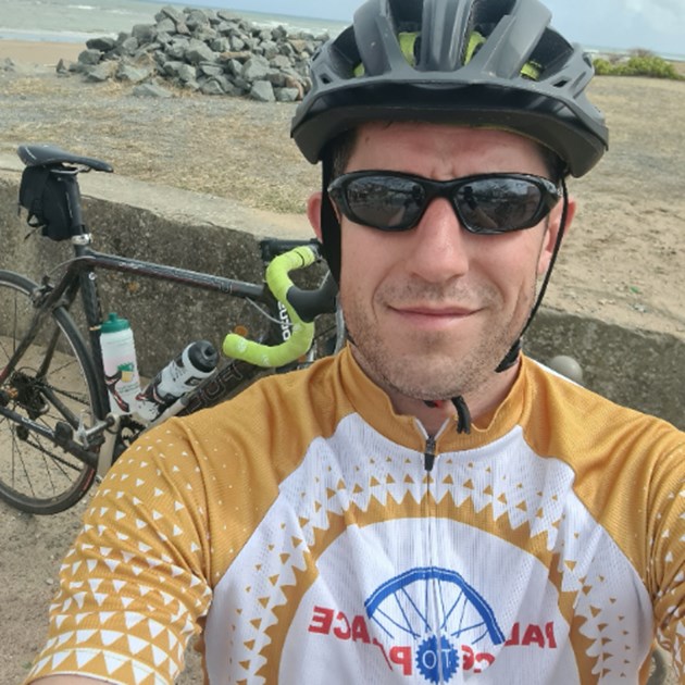 Simon Hawthorne is fundraising for The King's Trust