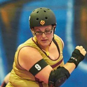 Lisa Glover is fundraising for Cancer Research UK