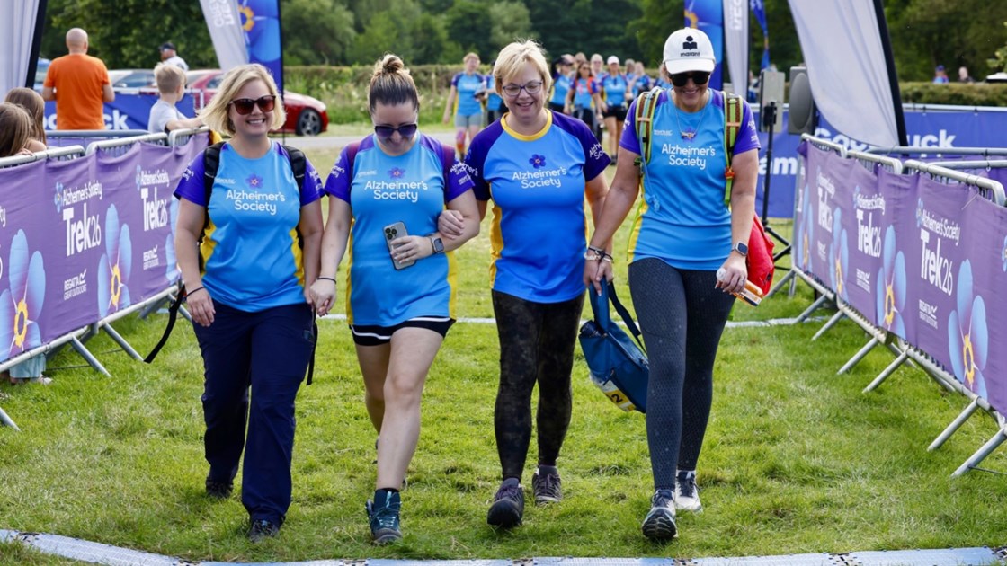 Tracey Thompson is fundraising for Alzheimer's Society