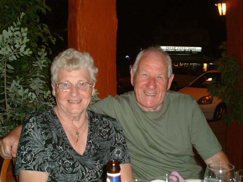 Craig and Scott Harrow is fundraising for Cancer Research UK