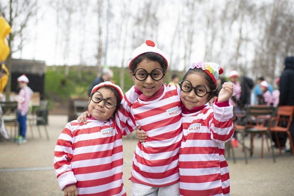 Lisa Kelly is fundraising for National Literacy Trust