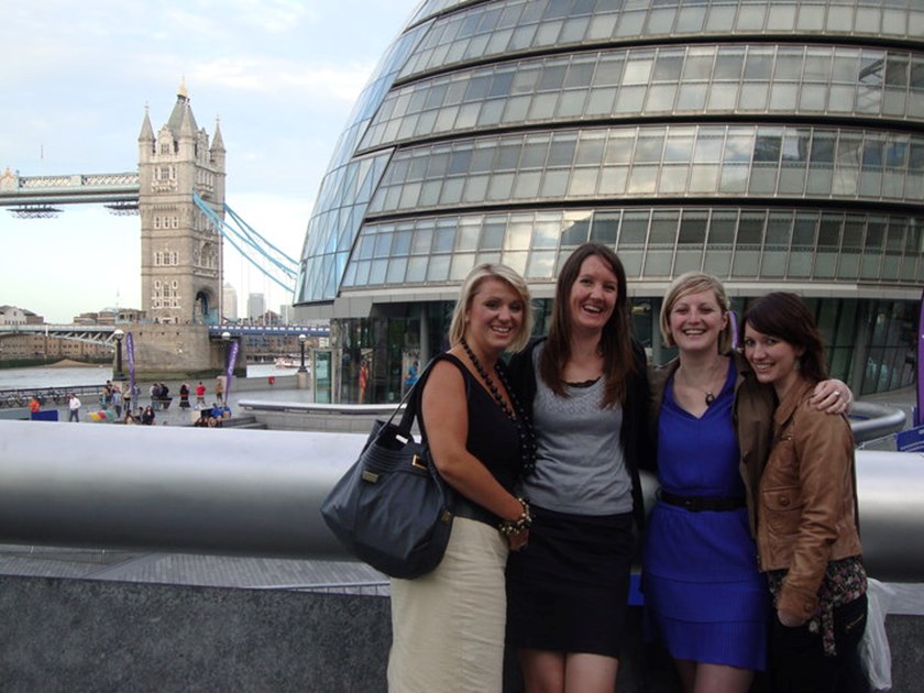 Helen Dyson is fundraising for Cancer Research UK