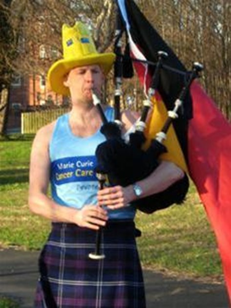 Scott Crighton is fundraising for Marie Curie