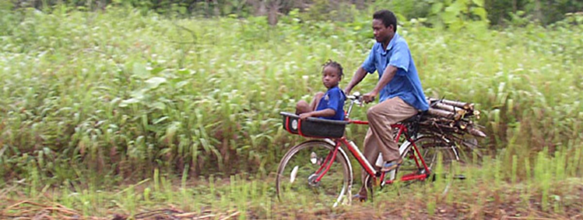 Dean Aggett is fundraising for Re-Cycle (Bikes to Africa)