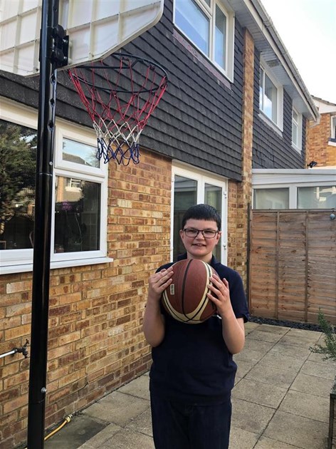 Lisa Ferrier is fundraising for Hampshire Hospitals Charity