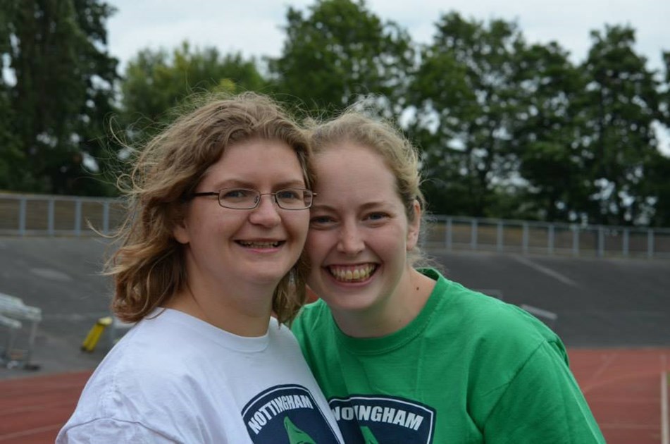 Hannah Crowley-Andrews is fundraising for Macmillan Cancer Support