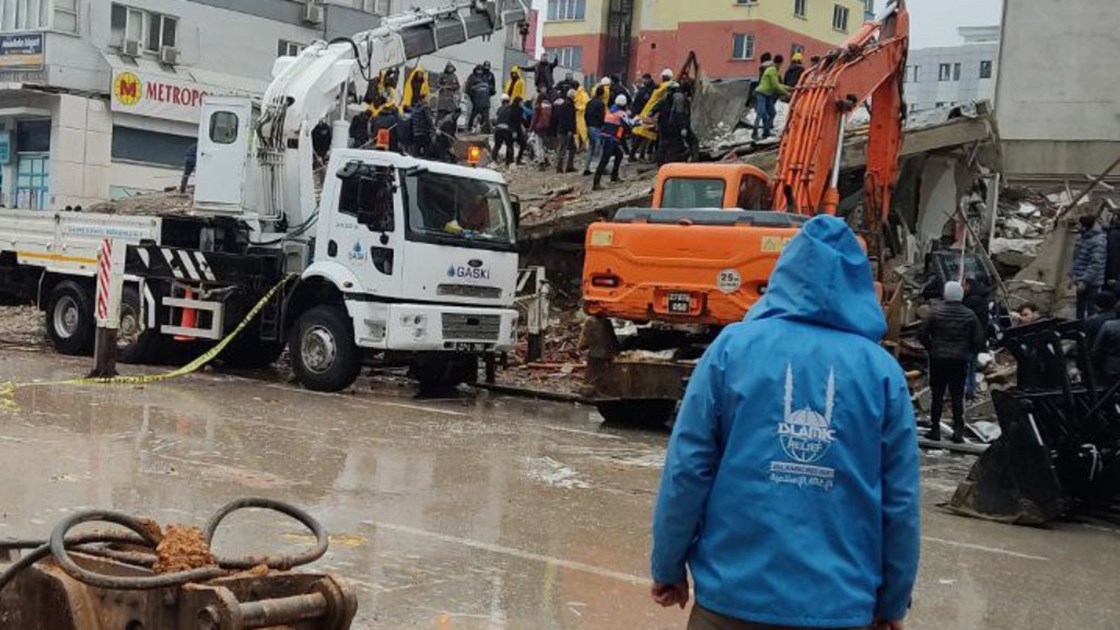 Faris Abubacker is fundraising for Islamic Relief