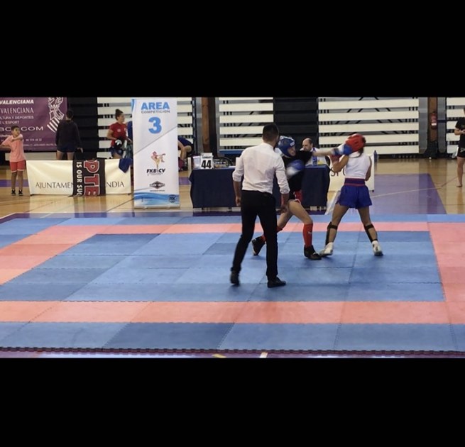 Eleanor Chambers is fundraising for Cancer Research UK