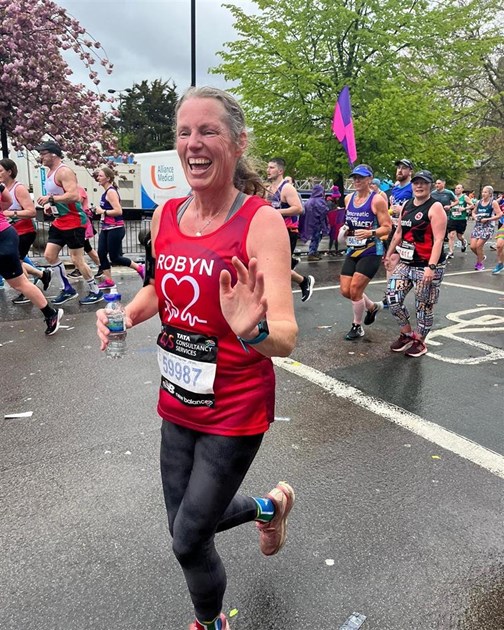Robyn Fox is fundraising for British Heart Foundation
