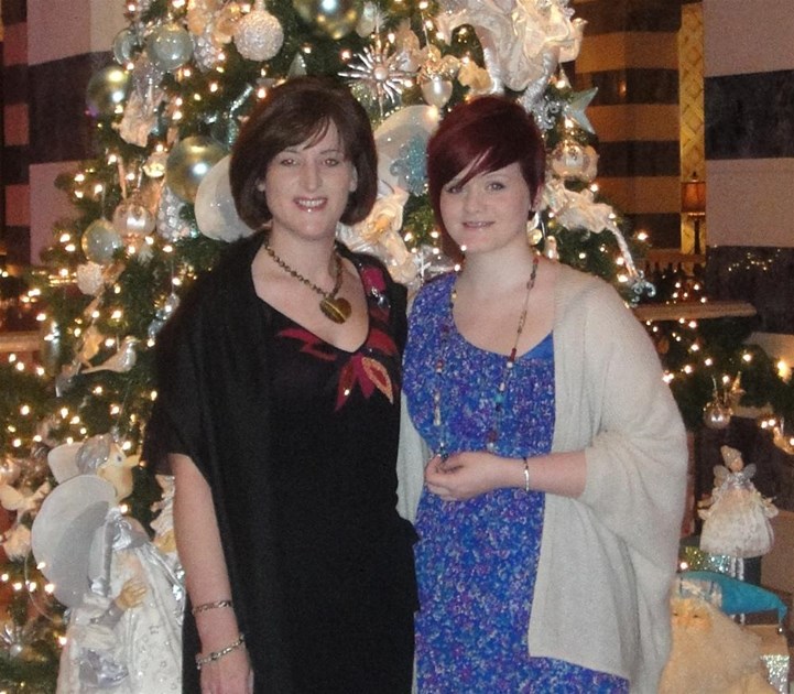 Elinor Perry is fundraising for Macmillan Cancer Support