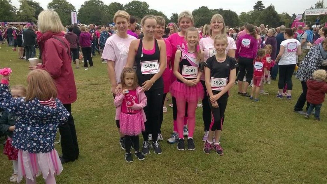 Jo-anne Garvie is fundraising for Cancer Research UK