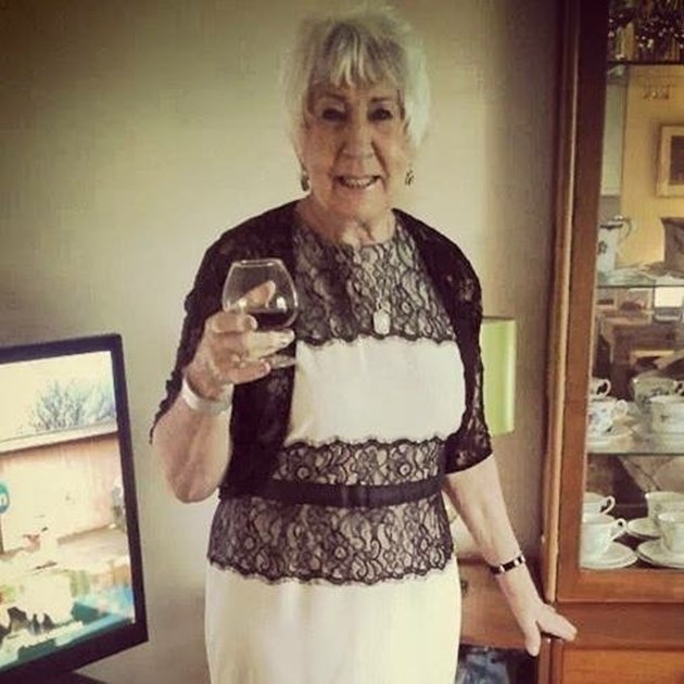 Ashley Gillespie is fundraising for Macmillan Cancer Support