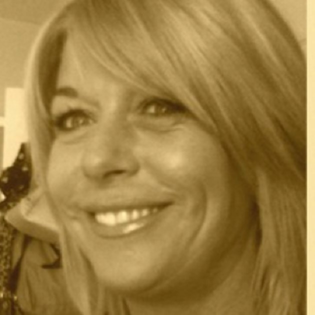 angela kerr is fundraising for Marie Curie