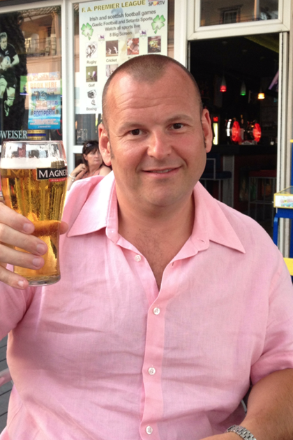 Robert Cundy is fundraising for Arthur Rank Hospice Charity