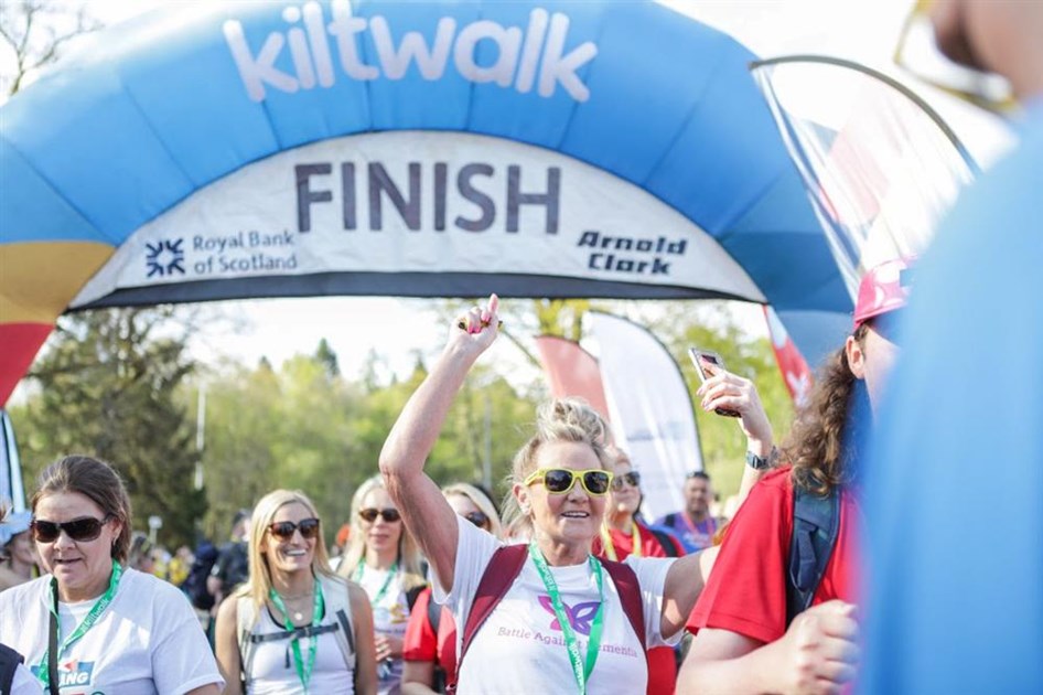 elizabeth mulgrew is fundraising for Refuweegee