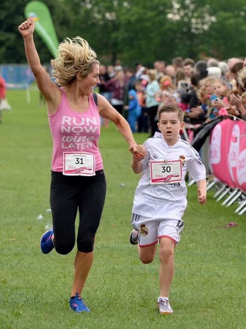 Rebecca Reeve is fundraising for Cancer Research UK