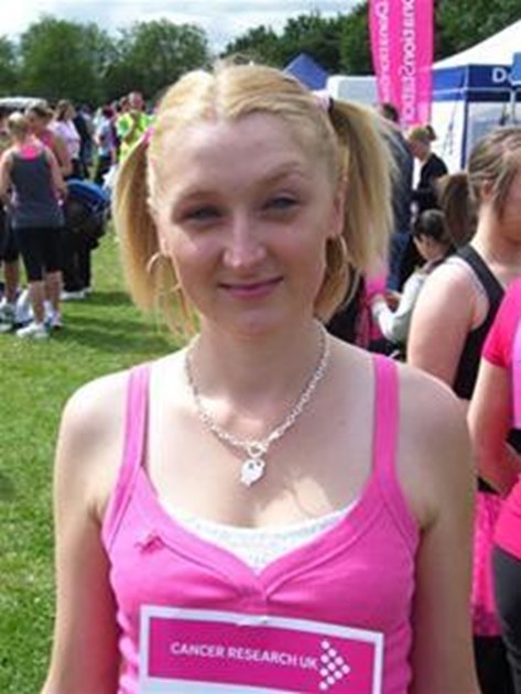 becky clark is fundraising for Cancer Research UK