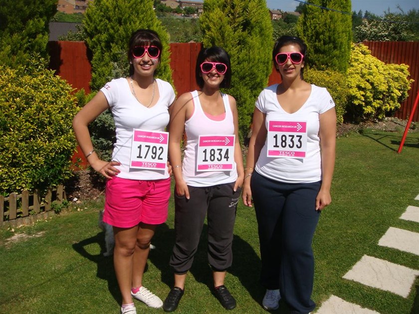 avar vara is fundraising for Cancer Research UK