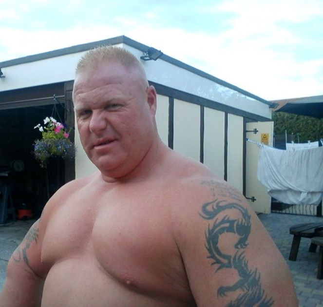 Wayne Mixture is fundraising for Farleigh Hospice