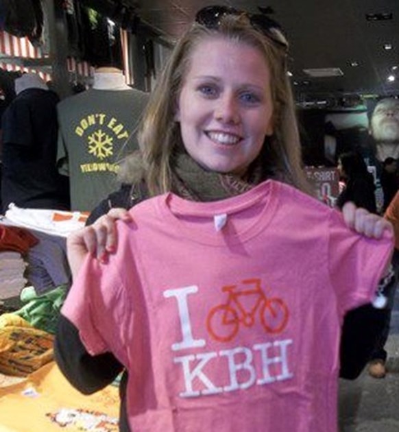 Amelia Howe is fundraising for Voluntary Service Overseas