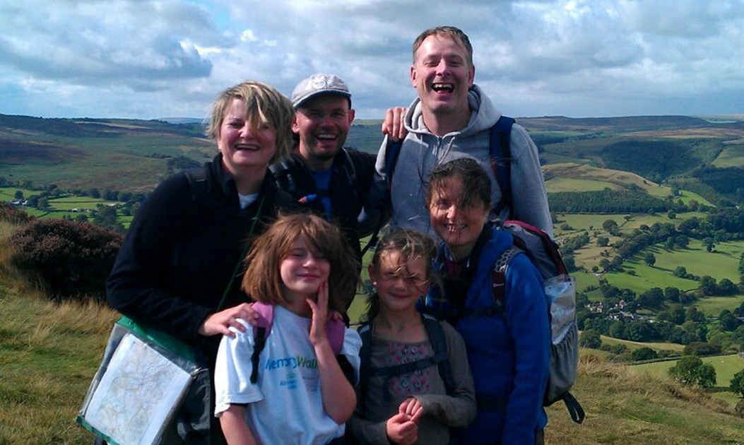 Tara Cavanagh is fundraising for Alzheimer's Society