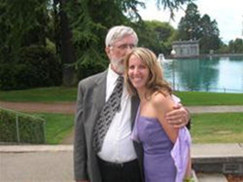 Aimee Ross is fundraising for Alzheimer Scotland