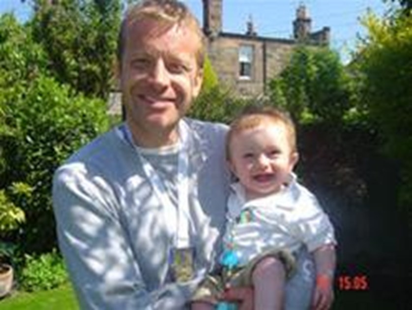 Jonathan Shawcross is fundraising for Alzheimer Scotland