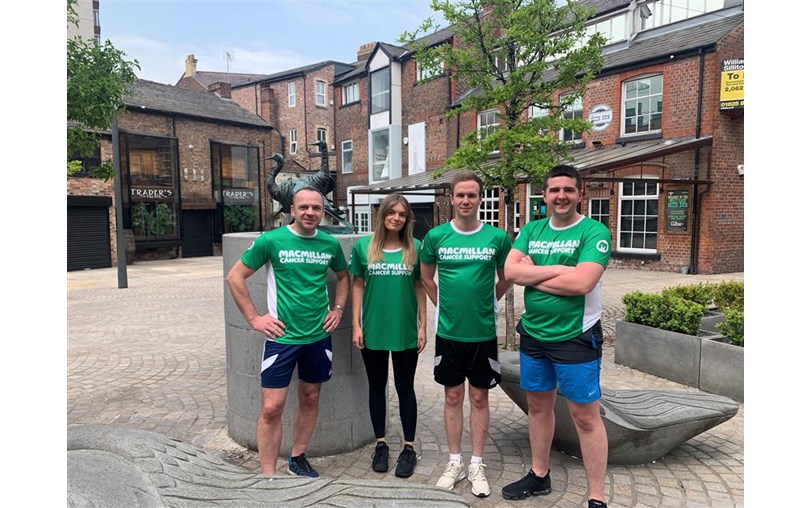 Lee Knowles is fundraising for Macmillan Cancer Support