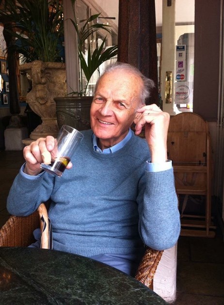 David Main is fundraising for Alzheimer's Research UK