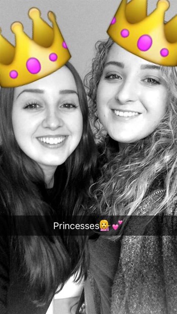 Lucy Ratcliffe is fundraising for Cancer Research UK