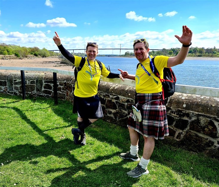 Lee Foster is fundraising for EMMS International