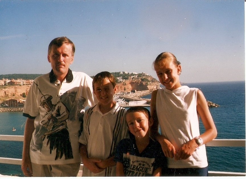 Alex Hamlin is fundraising for Macmillan Cancer Support