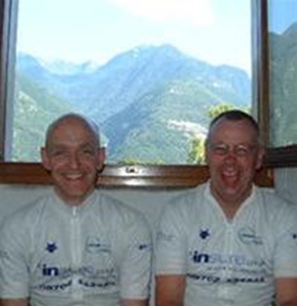 Kerry Rochester is fundraising for Cancerbackup