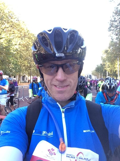 Gavin Simpson is fundraising for Alzheimer's Society