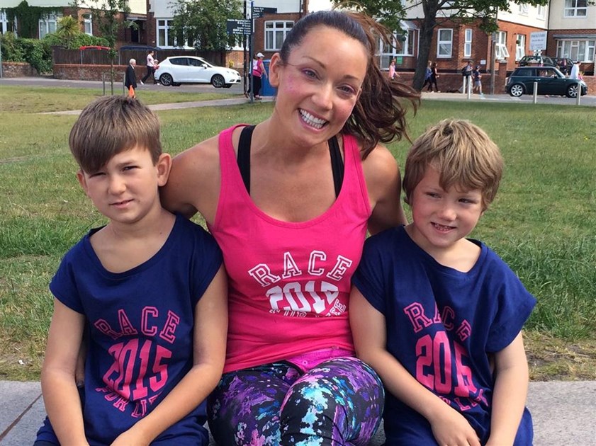 Anna Cribb is fundraising for Cancer Research UK
