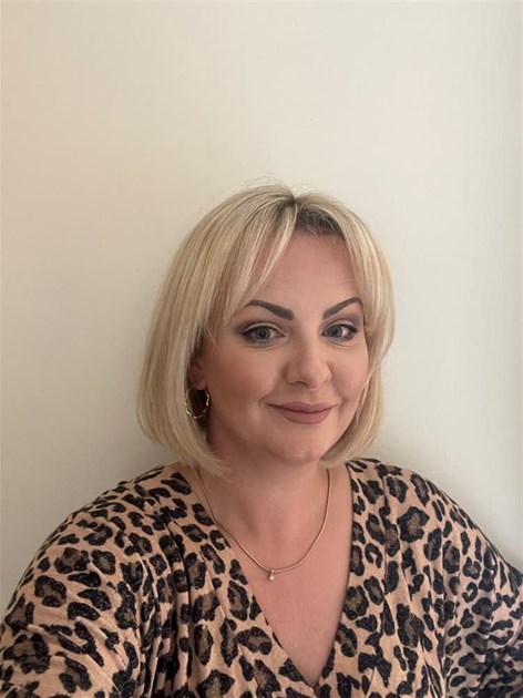 Sarah Bartle is fundraising for Doncaster and Bassetlaw Hospitals ...