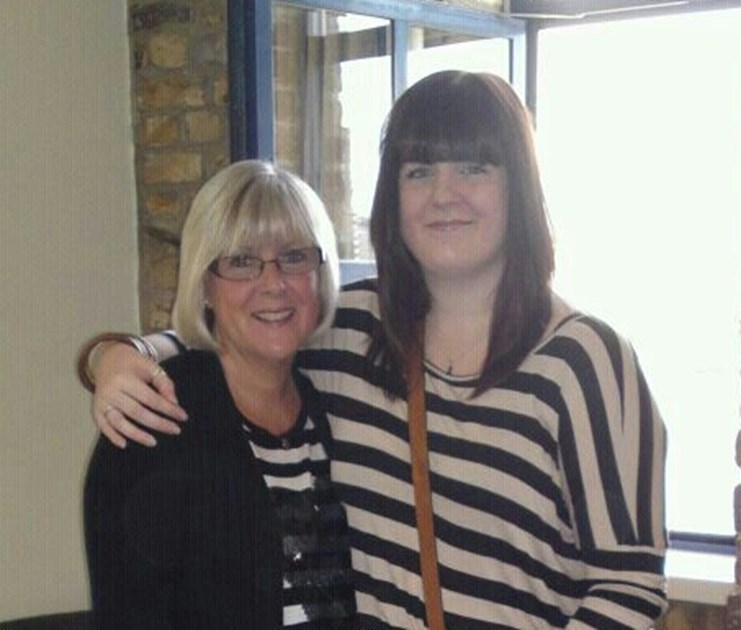 Laura Swan is fundraising for Cancer Research UK