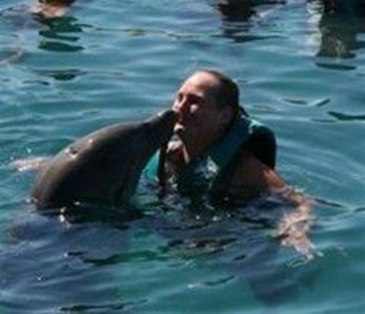 Lisa Hurst is fundraising for Cancer Research UK