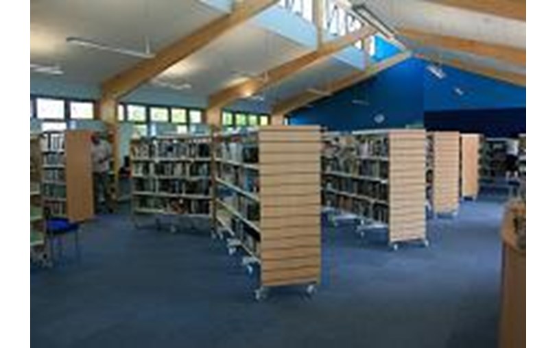 Havering Library Ladies is fundraising for Cancer Research UK